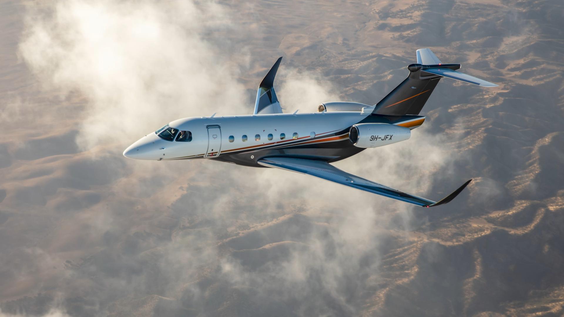 The Super Midsize Private Jet Card | Taste the Flexjet Difference