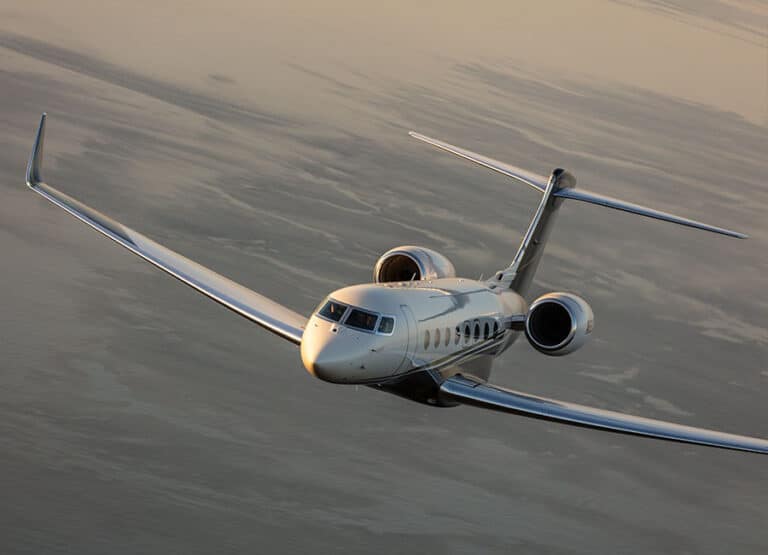 RUNWAY GUIDE: FRACTIONAL PRIVATE JET COSTS AND BENEFITS